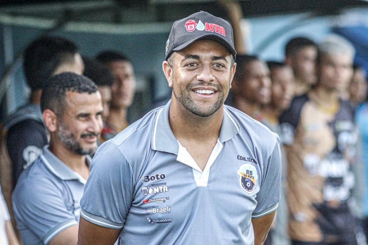 Operário contrata Charles Chenko para reta final do Amazonense ...