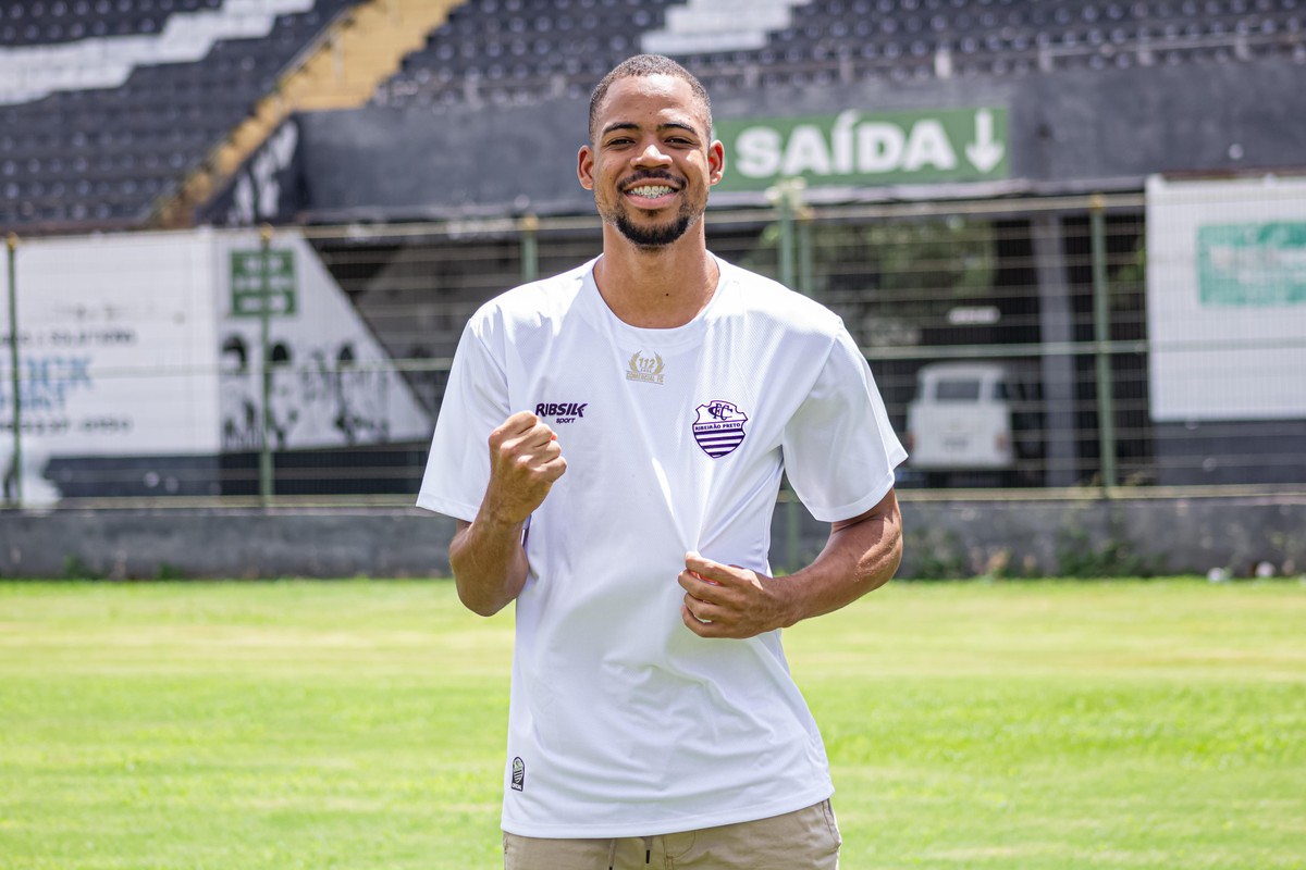 “Garanto que não vão faltar garra e vontade”, diz novo zagueiro do ...