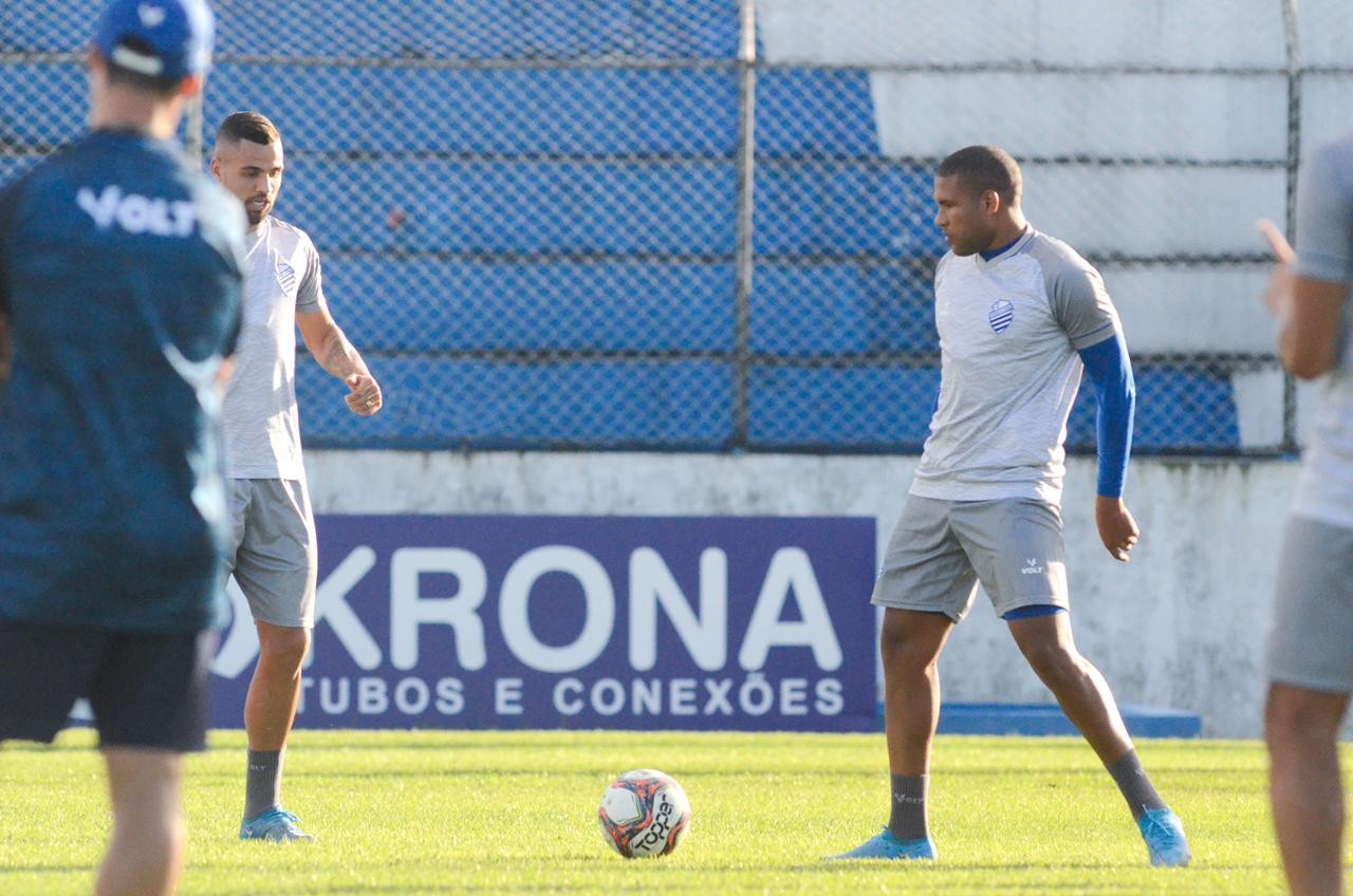 Zagueiro Matheus Felipe desfalca o CSA na partida de domingo contra o ...