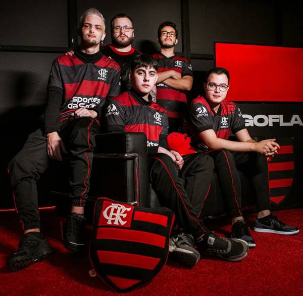 Flamengo dispensa time de CS dois meses após anunciá-lo | cs | ge