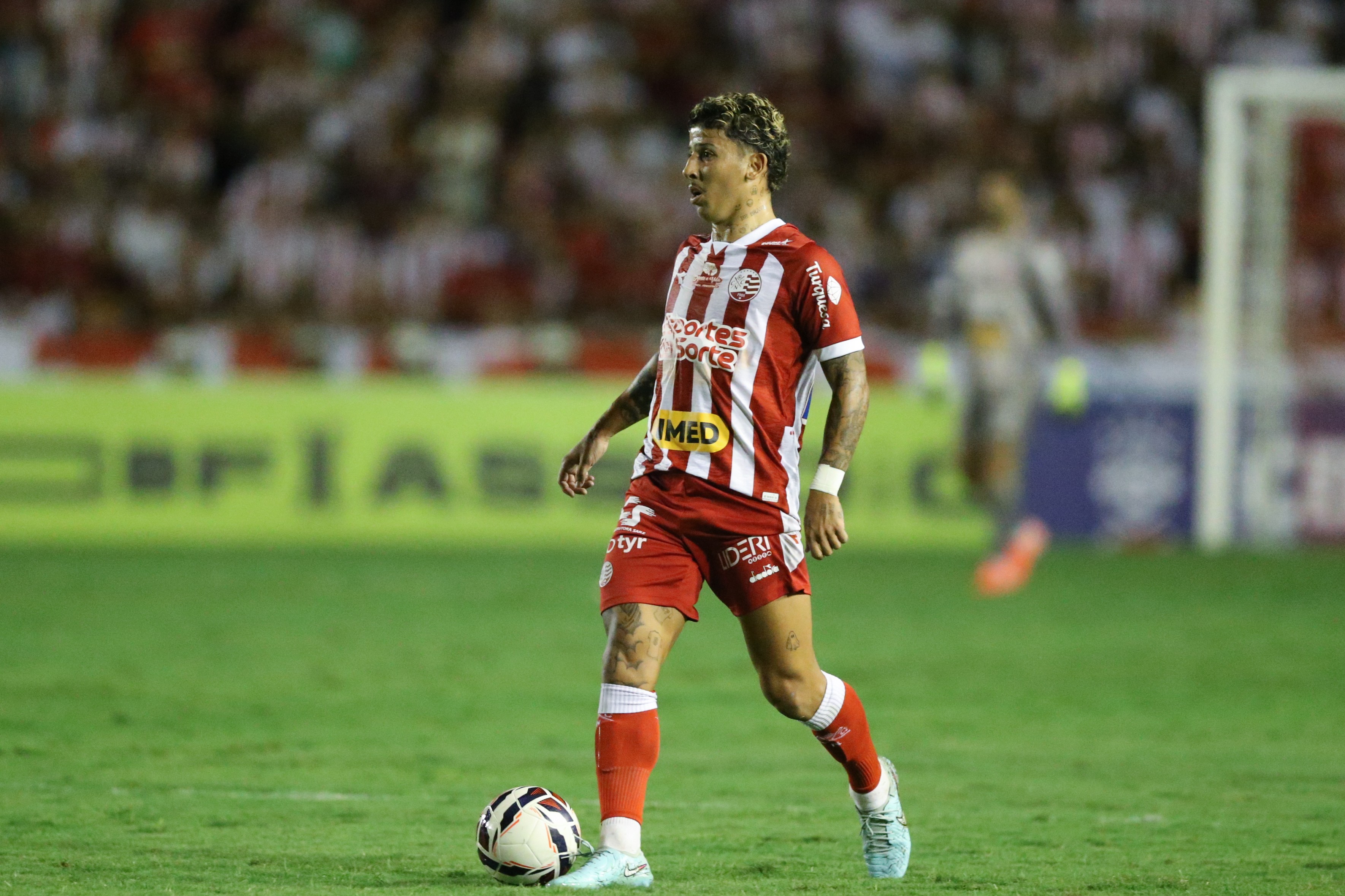 Náutico se aproxima renovação com volante Wenderson | Ge