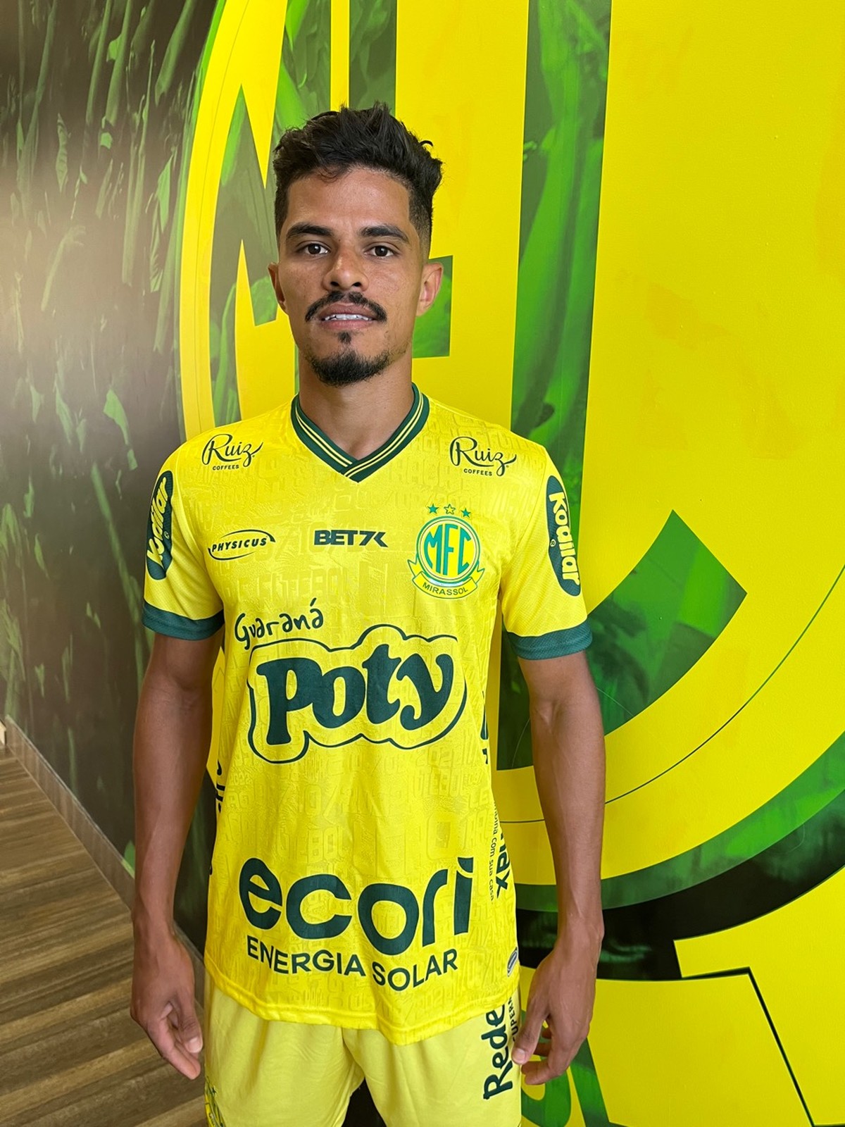 Mirassol anuncia a contratação do lateral-direito Lucas Ramon ...