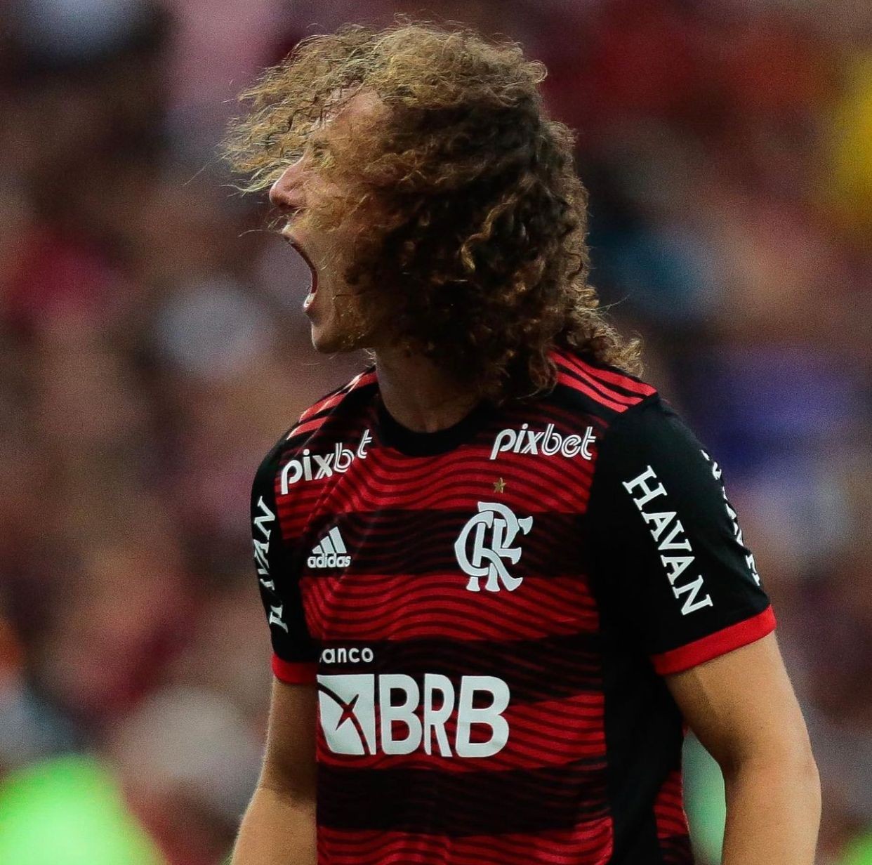 Capitão sem faixa, David Luiz assume papel de protagonismo nos bastidores do Flamengo | Ge