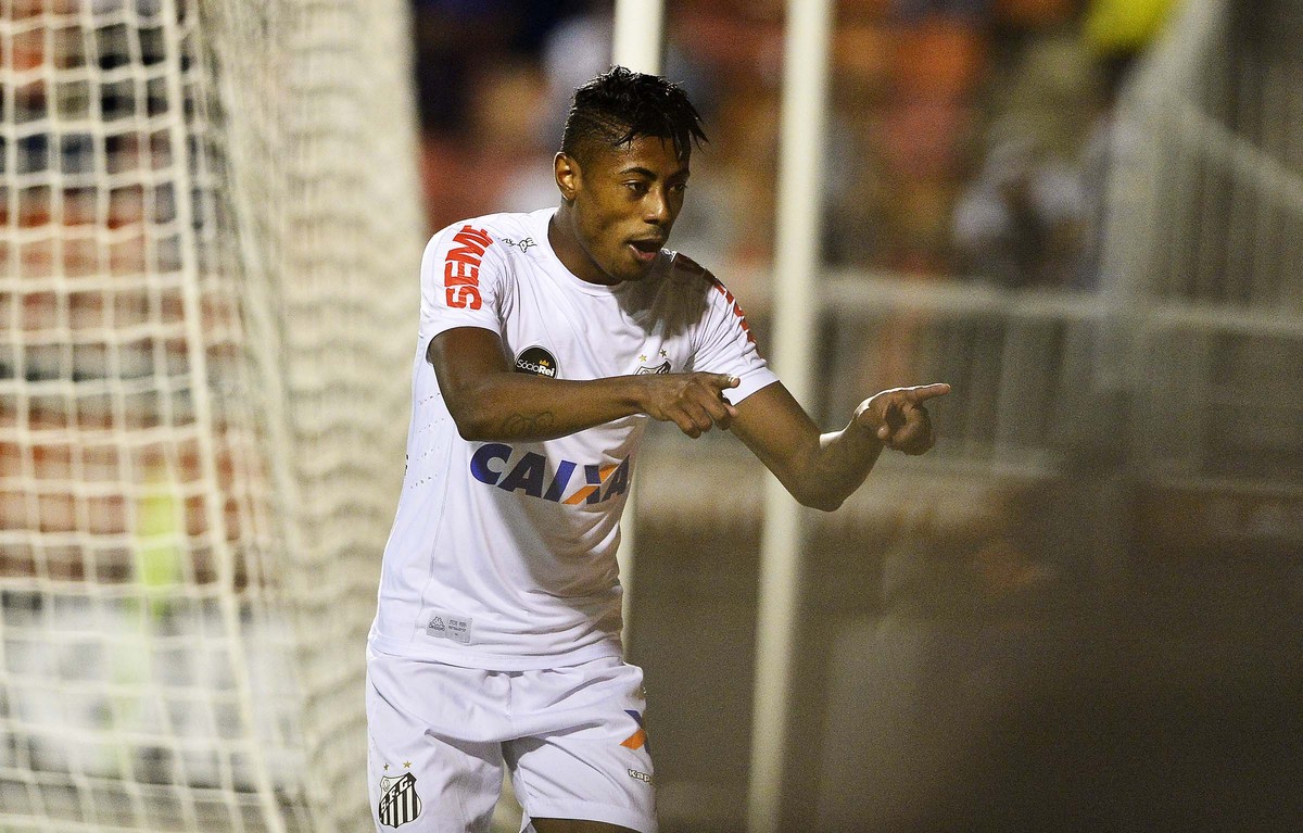 Artilheiro do Santos, Bruno Henrique quer marcar pelo menos 20 gols em ...