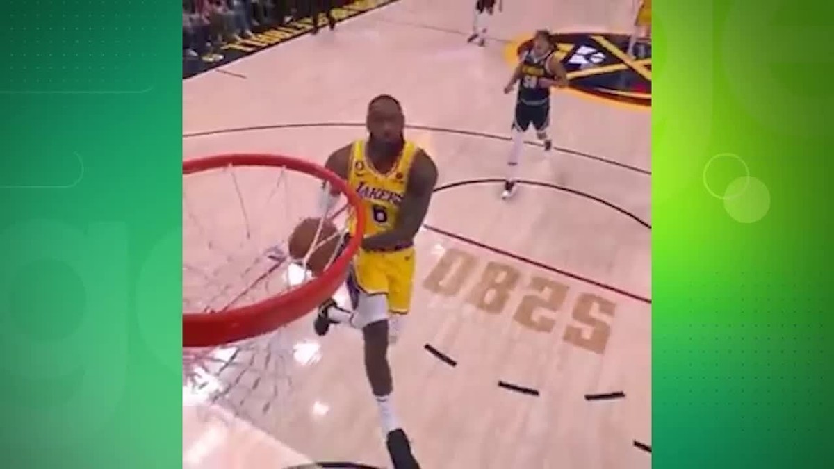 LeBron James erra cesta sozinho no jogo Nuggets x Lakers | nba | ge
