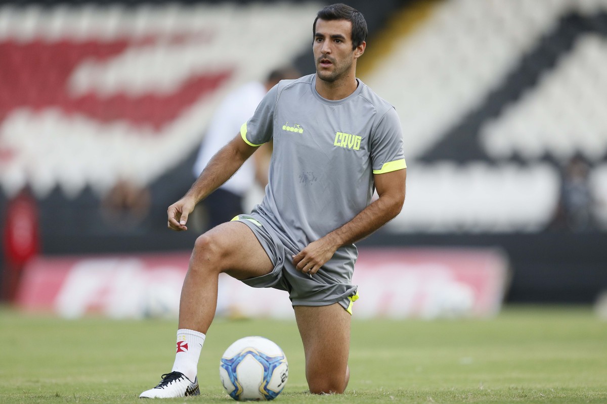 Reserva com Luxemburgo no Vasco, Cáceres voltará ao Cerro Porteño ...