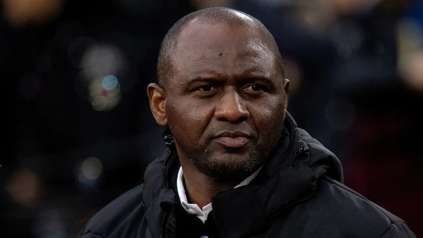 Crystal Palace anuncia a demissão do treinador Patrick Vieira | Ge