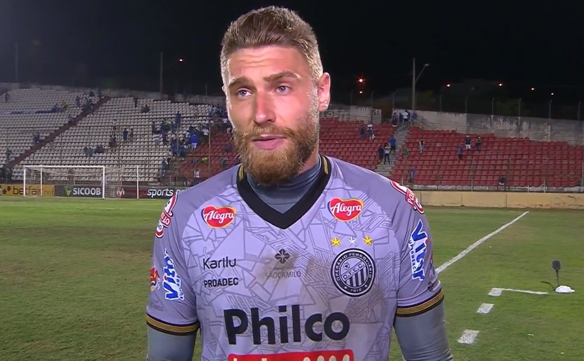 Vitória confirma negociação para contratar o goleiro Simão para a ...