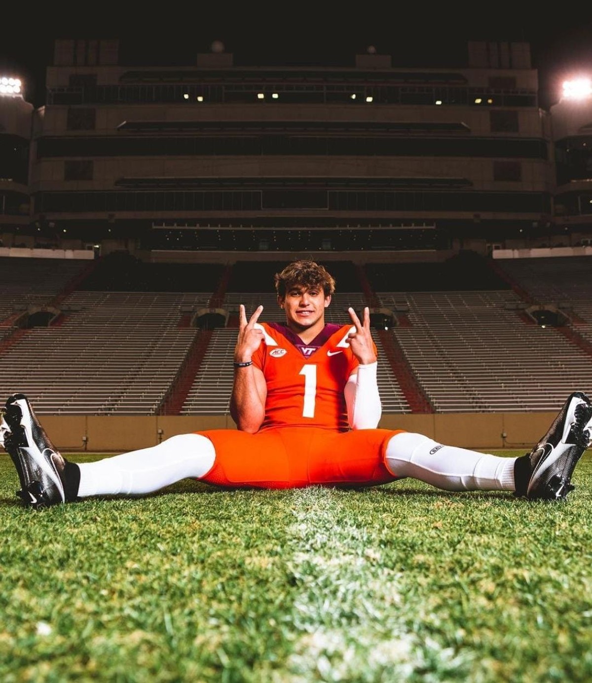 Davi Belfort fecha com Virginia Tech para o College Football | futebol ...