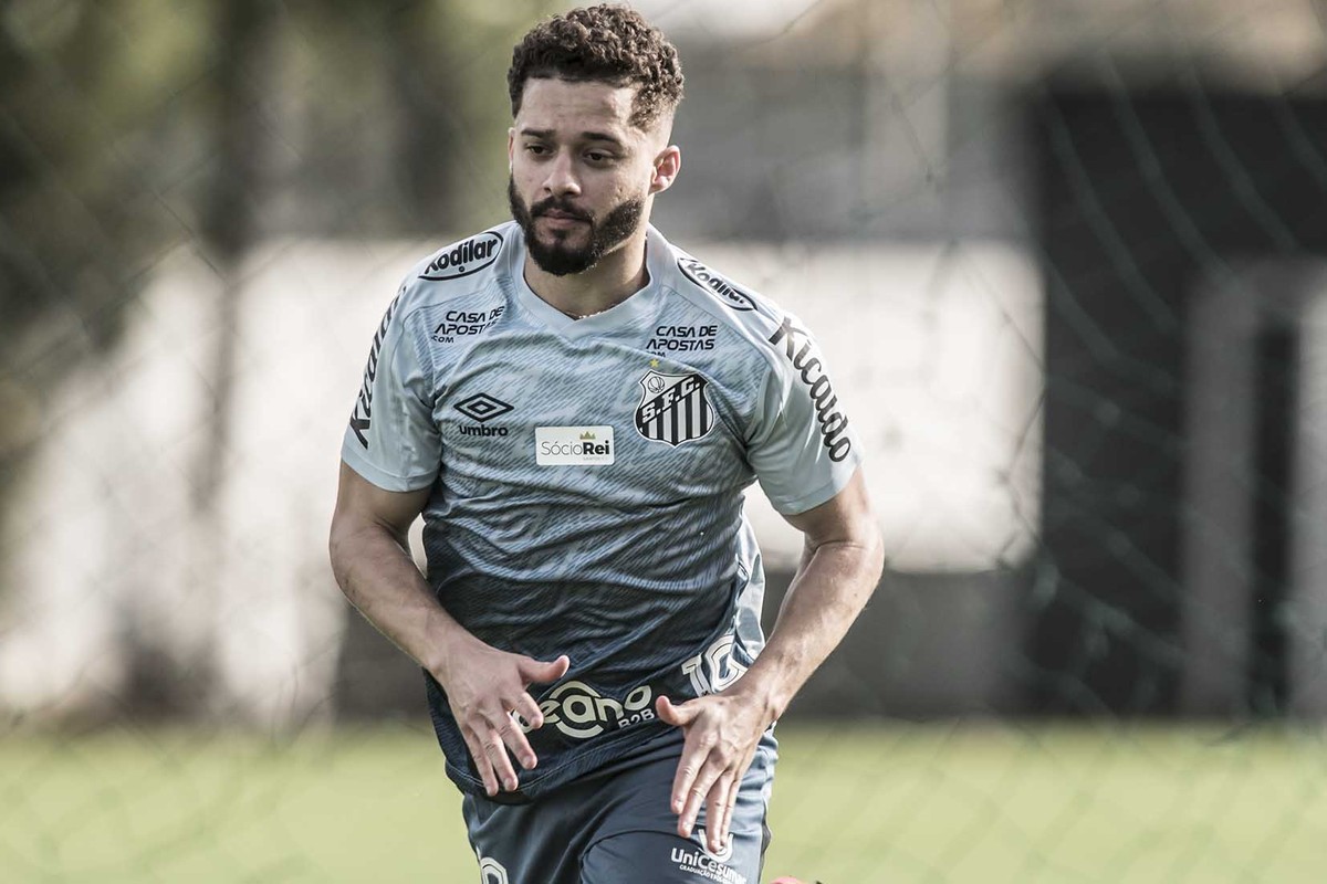 Lucas Venuto define rescisão com o Santos e já treina no Guarani à ...
