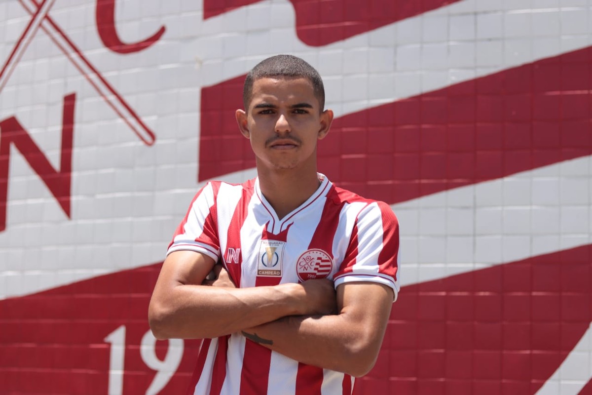 Açaí, guardiã, zum de besouro, um imã: Náutico anuncia reforço de ...