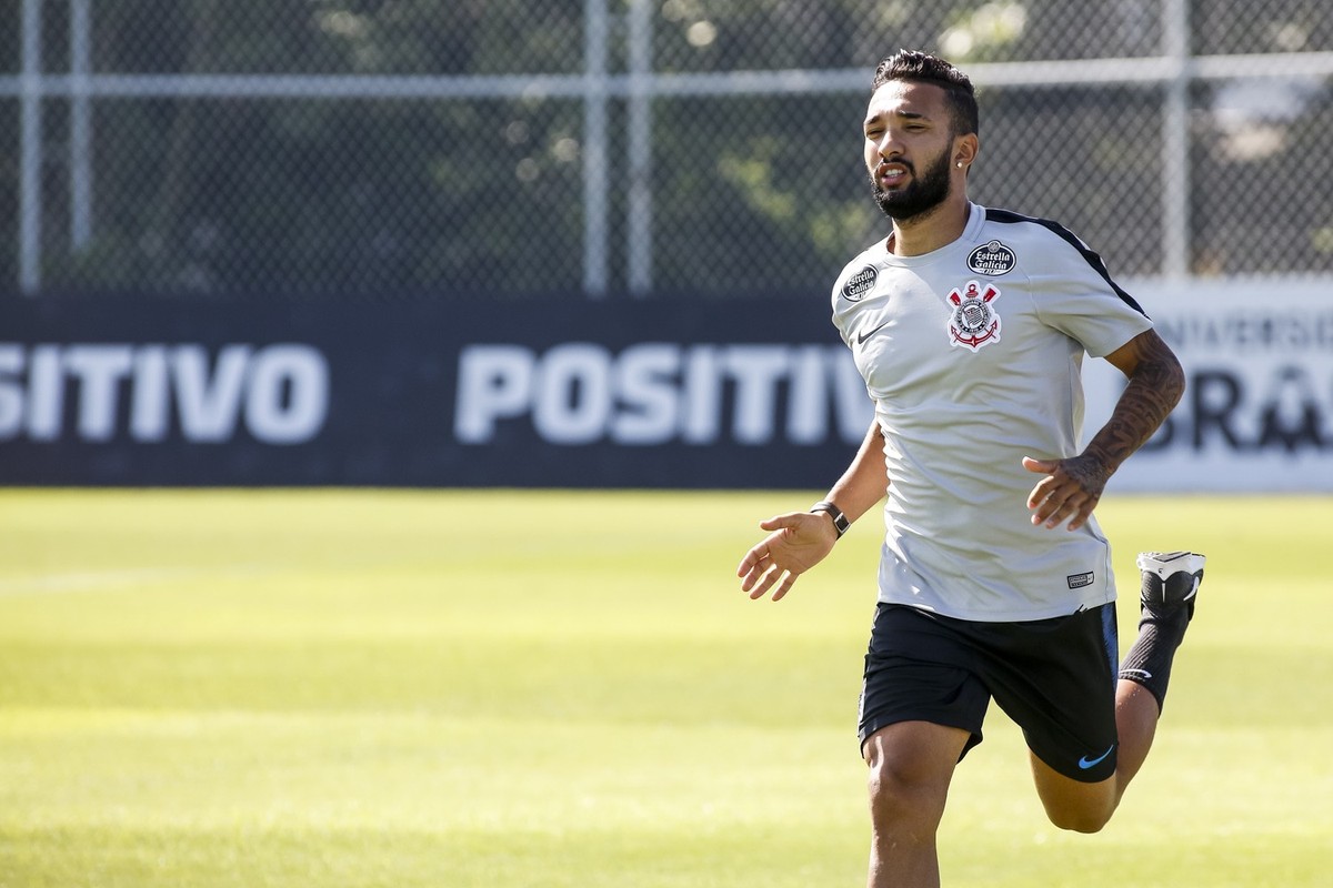 Clayson alerta Corinthians sobre força do interior: "Quem está lá quer ...