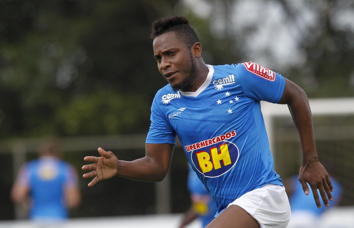 Volante Willians, ex-Flamengo, entra na mira do Porto Velho | porto ...