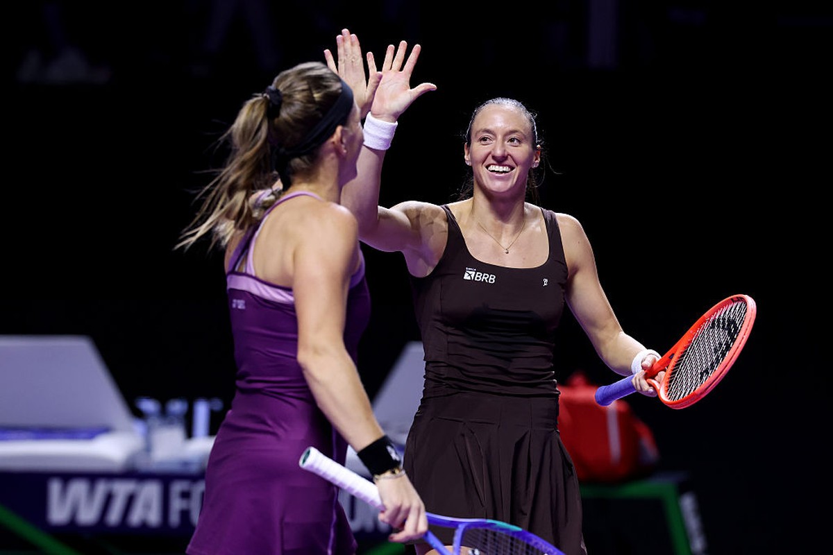 WTA Finals: Stefani/Babos 0 x 2 Mertens/Kudermetova | ge