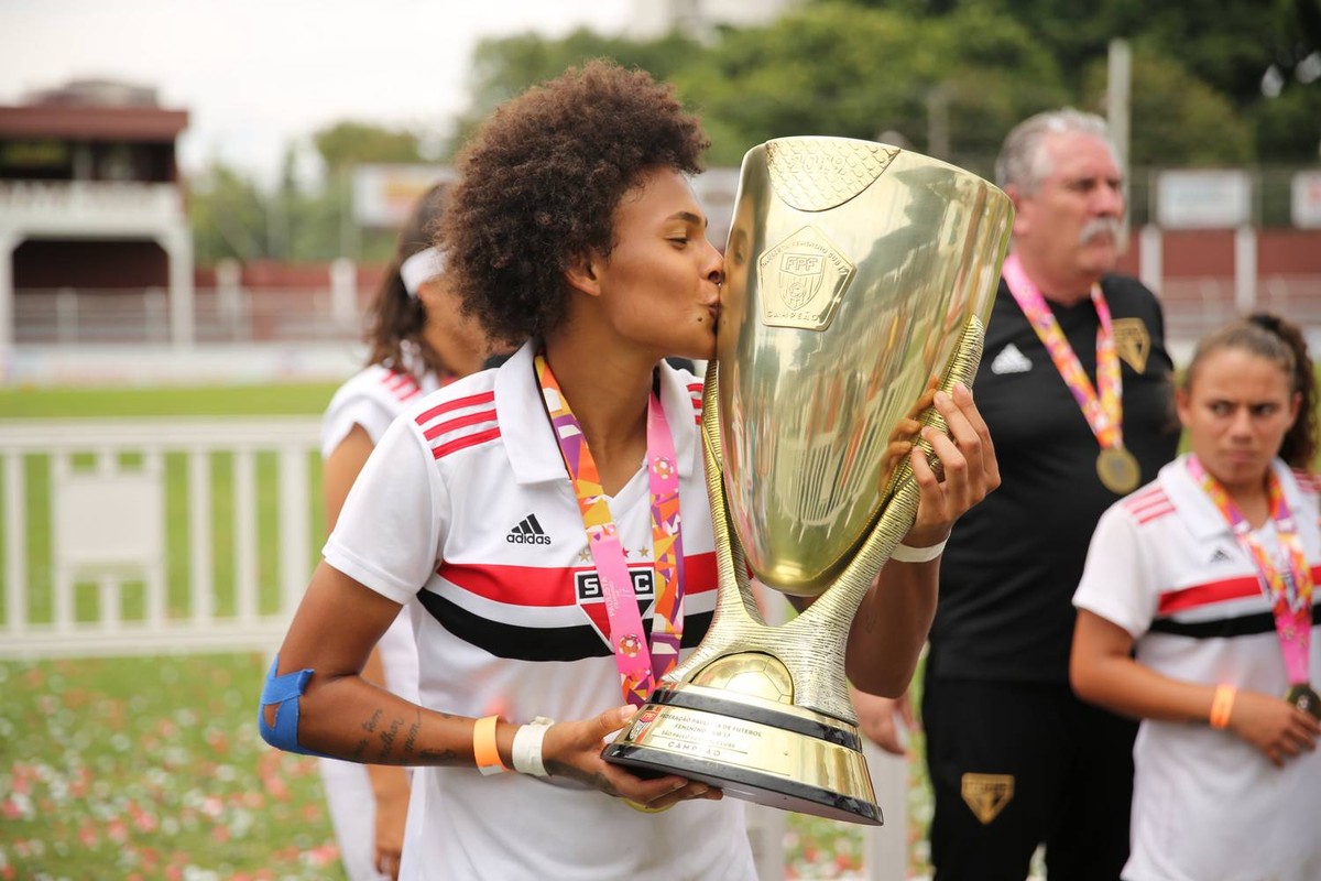 São Paulo renova contrato de Yaya até 2021 | são paulo | ge