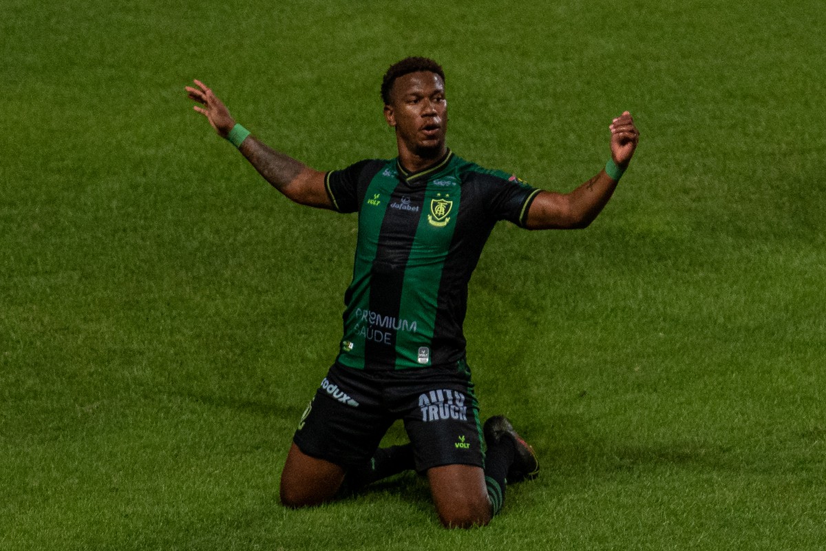 Ribamar comemora sequência no América-MG e afirma: "Temos que brigar ...