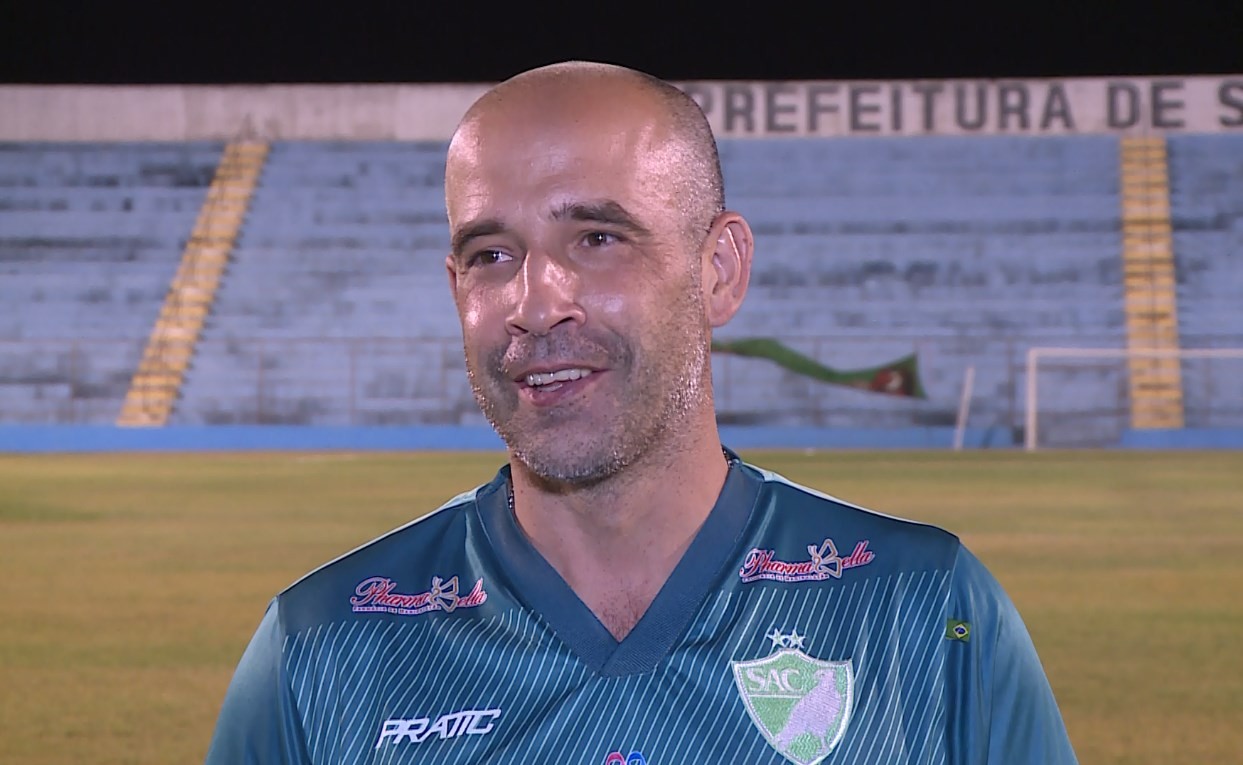 Daniel Neri dedica vitória contra o Campinense aos jogadores e ao ...