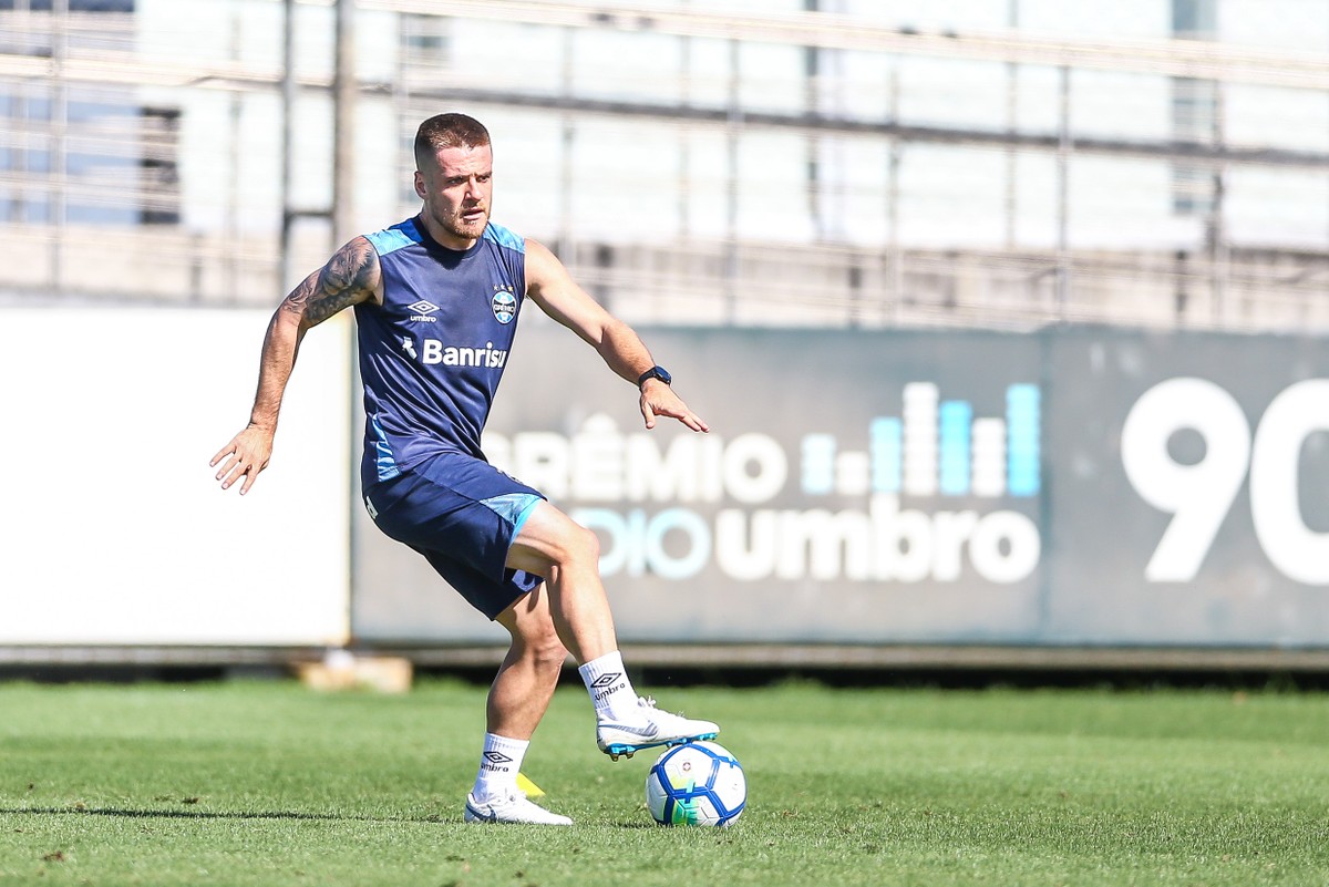 Ramiro, do Grêmio, recebe contato e entra na mira do Corinthians ...