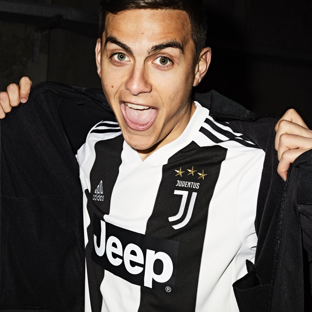 Com listras mais grossas e Dybala de "modelo", Juventus apresenta novo ...