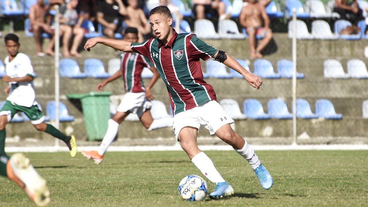 Sensação da base, campeão na seleção: meia Arthur fecha ano especial no ...