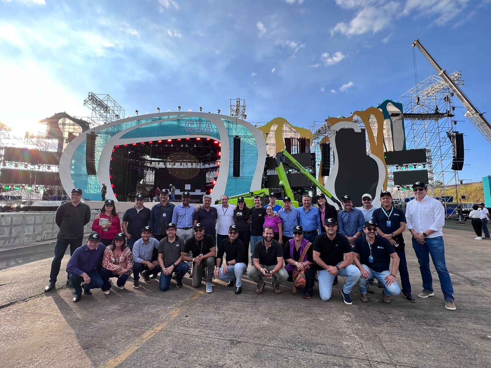 Autoridades visitaram o Complexo CIA World e reconheceram a importância ...