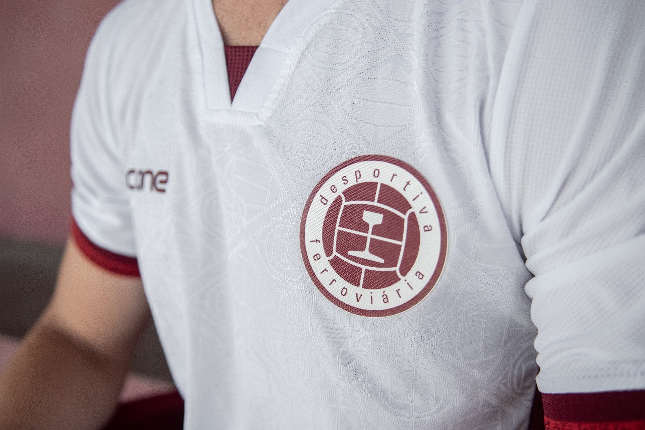 Desportiva Ferroviária revela os uniformes para a temporada 2025 | Ge