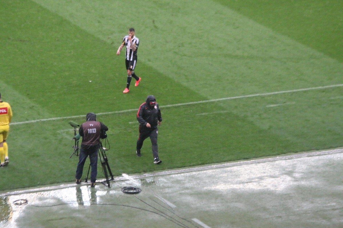 Guto vê primeiro tempo aquém e valoriza evolução após intervalo ...