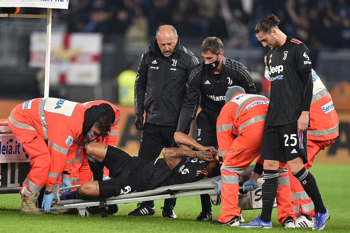 Danilo sofre lesão e vai desfalcar a Juventus por dois meses | liga dos ...