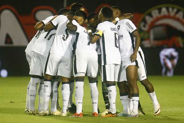 Botafogo mira perfil "paizão" para substituir Mazzuco em nova função no ...