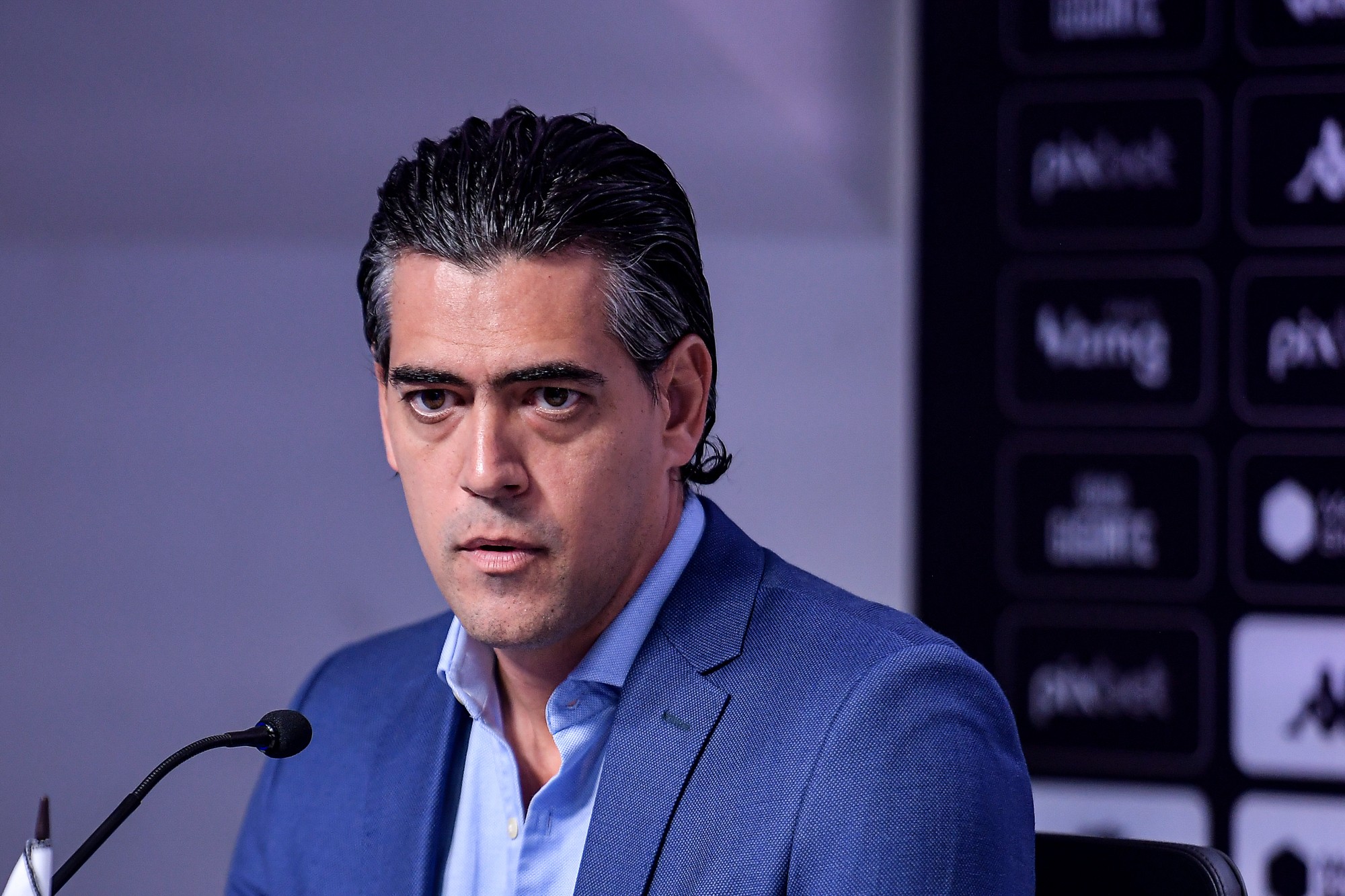 Santos se acerta com Paulo Bracks como CEO e aguarda assinatura de ...