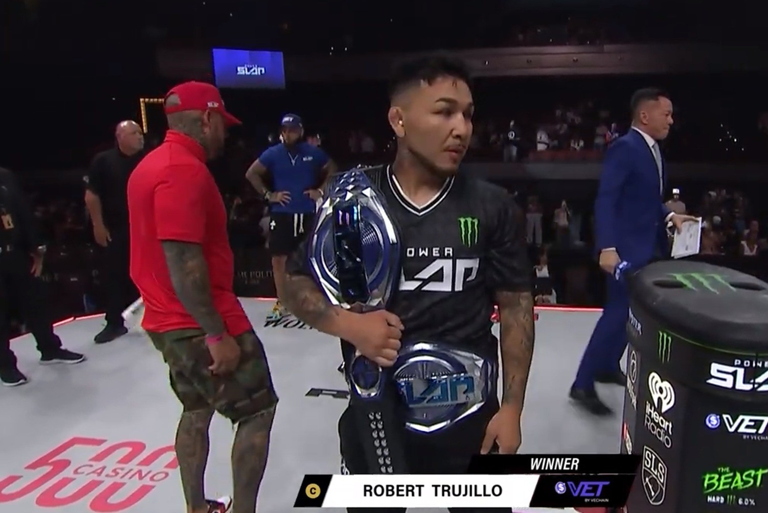 Power Slap: Robert Trujillo nocauteia Hayden Johnson e mantém cinturão | Ge
