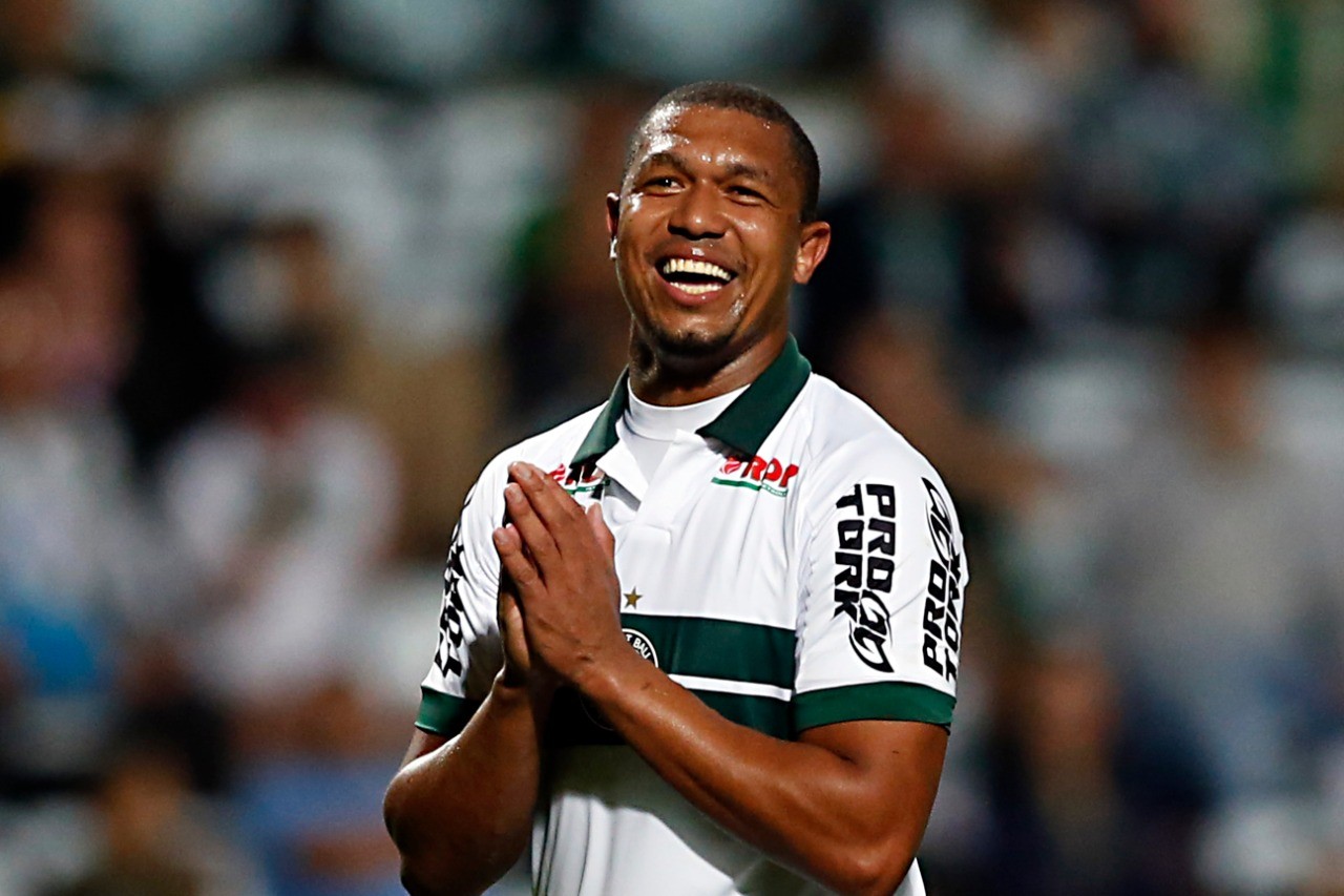 Rodrigão perde titularidade no Coritiba; Jorginho diz que "não existe ...