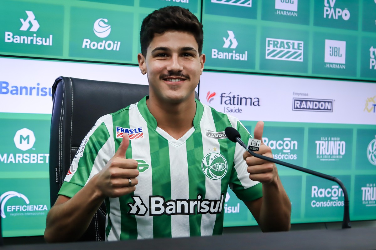 Apresentado pelo Juventude, Rômulo comemora retorno ao Brasil após dois ...