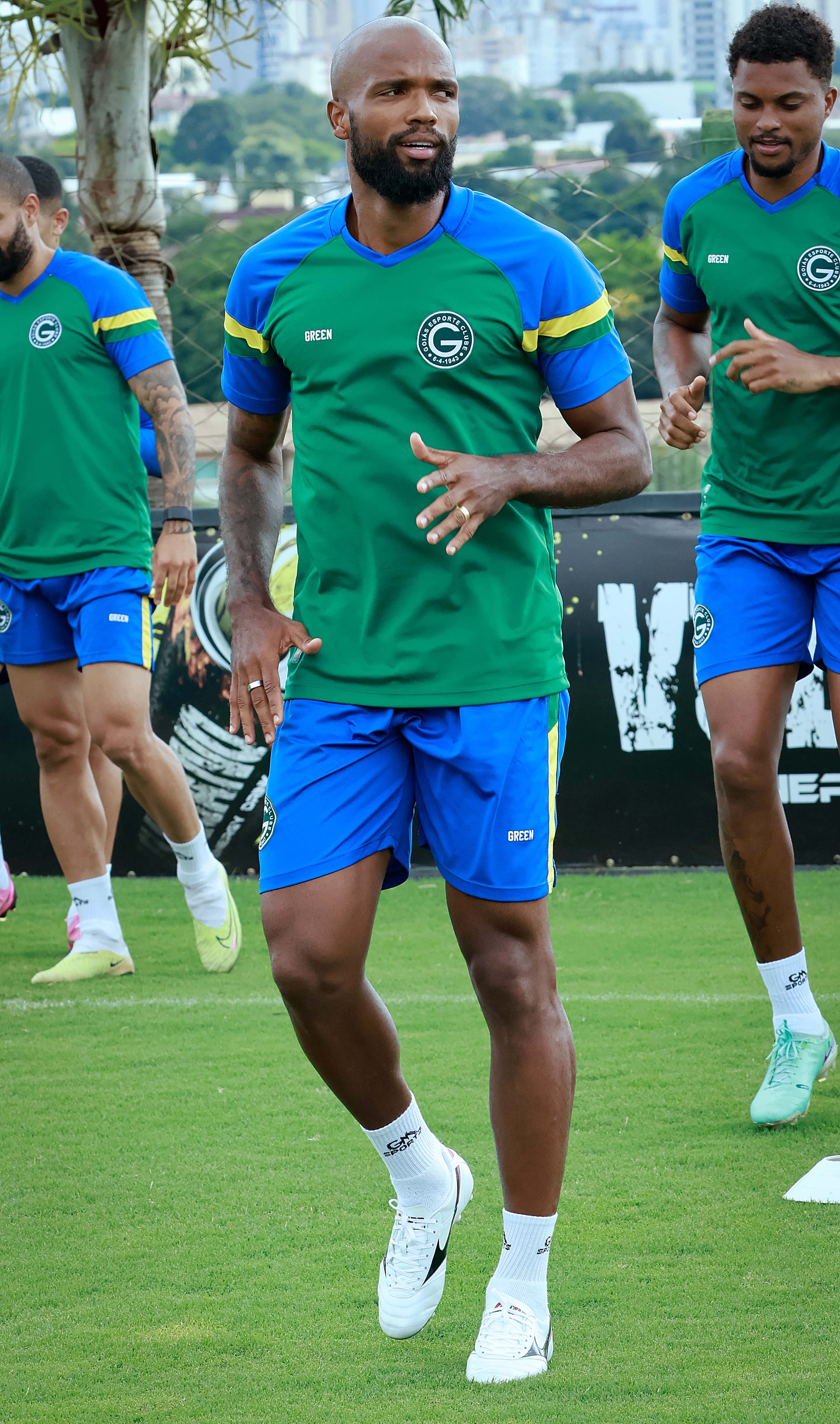 Messias desfalca o Goiás contra o Volta Redonda; Lucas Ribeiro retorna | goiás | ge