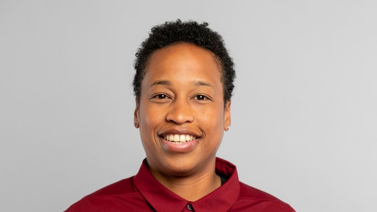 Jennifer King faz história ao se tornar a primeira mulher negra ...