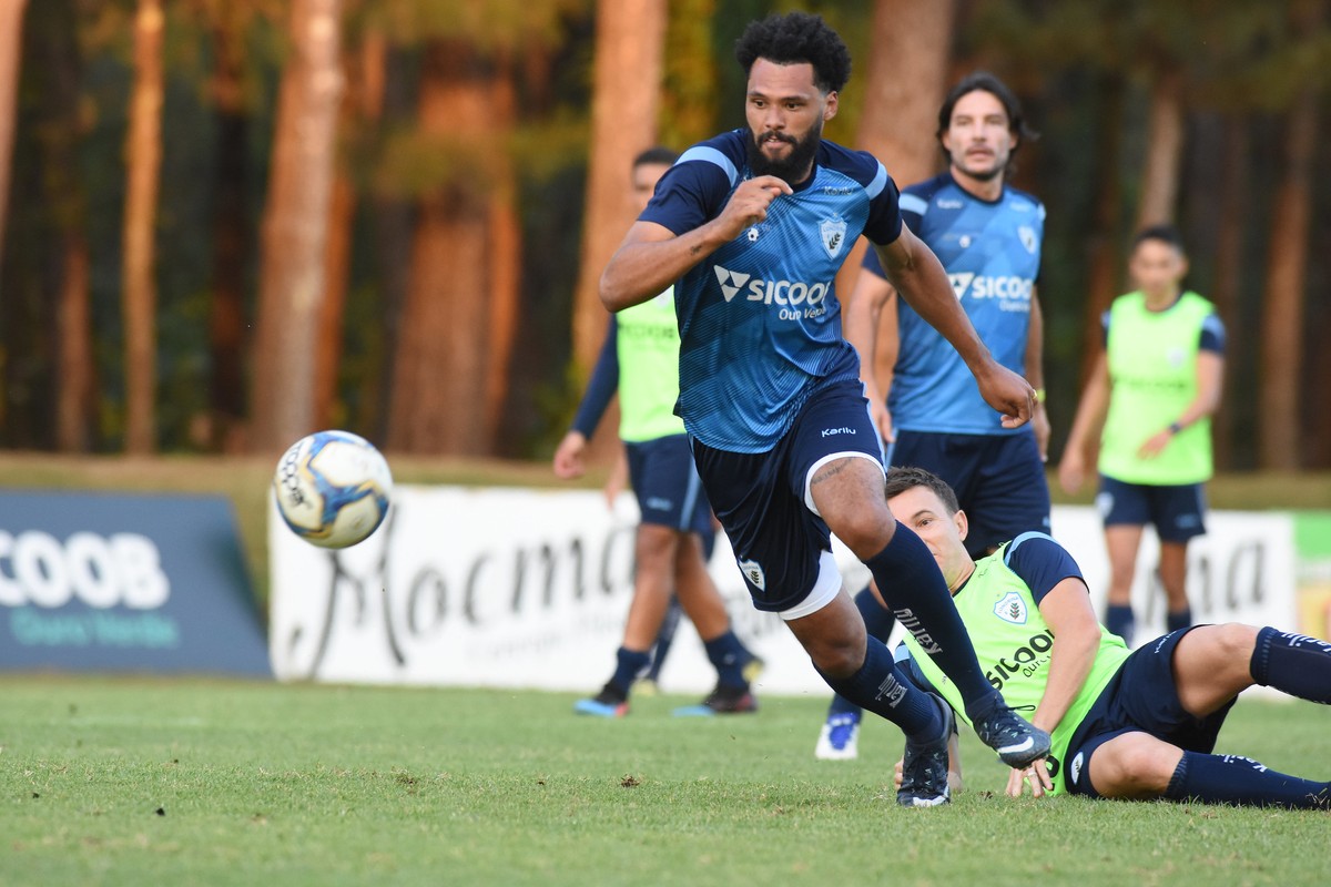Com novo atacante, Londrina deve ter quatro reforços em campo diante do ...