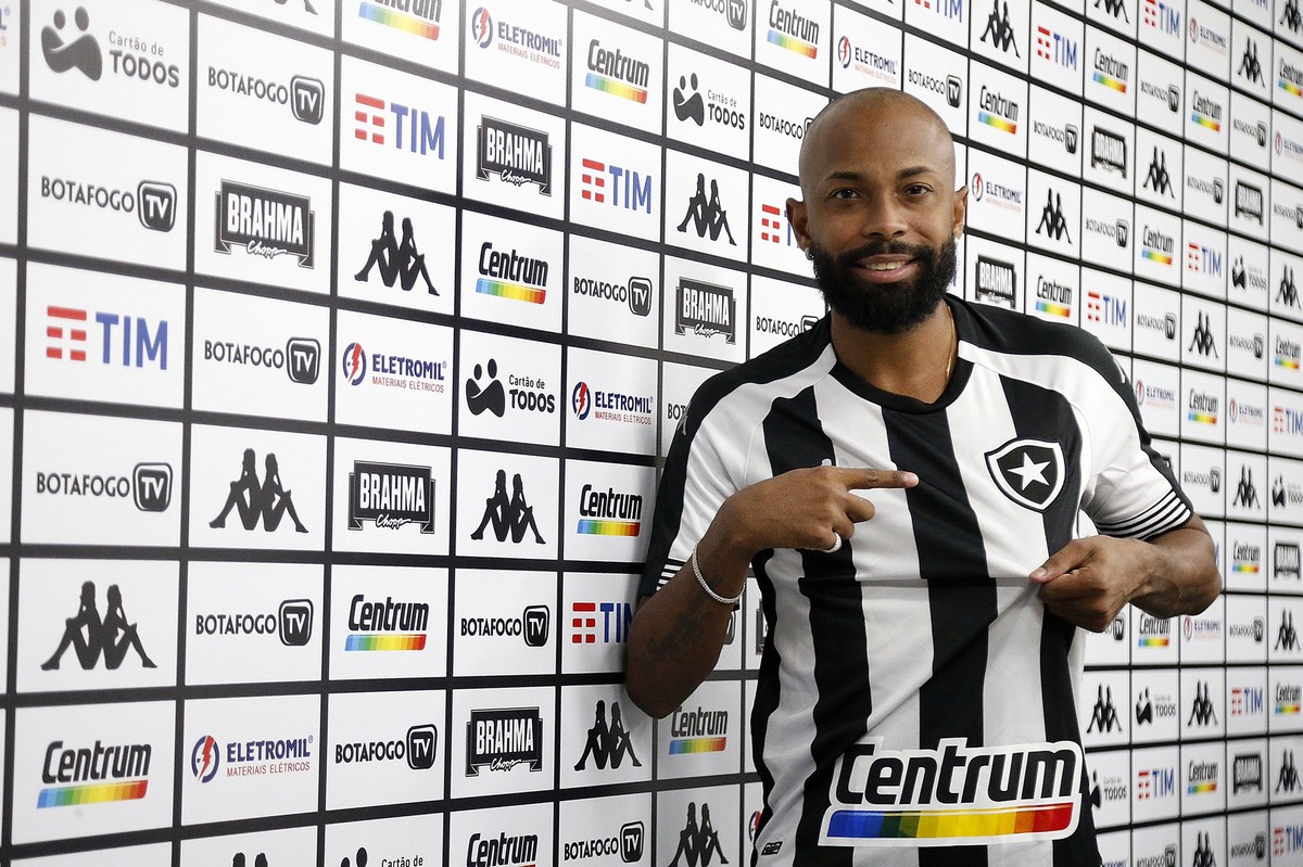Apresentado pelo Botafogo, Chay valoriza desempenho: "Se consigo ...