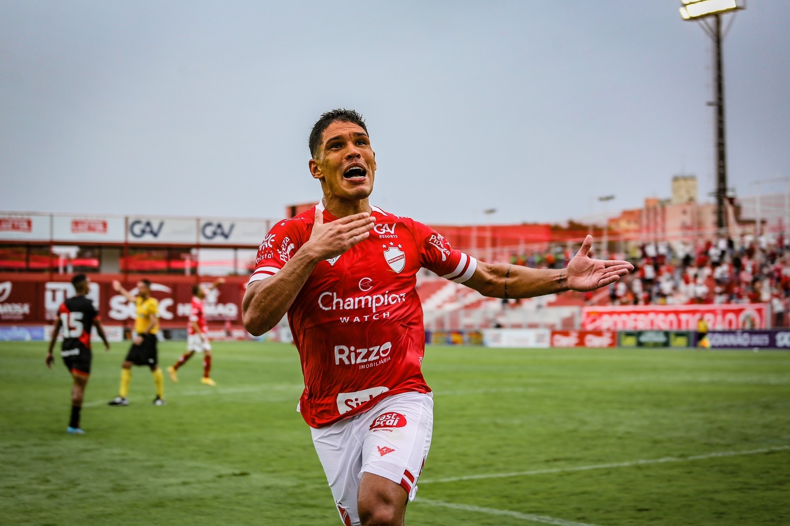 Sousa prega respeito ao Iporá, mas espera que Vila encerre a sina de ...