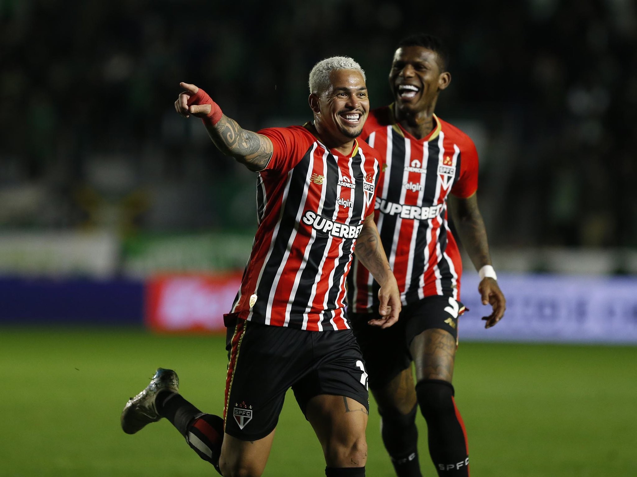 Luciano é cinco vezes mais protagonista do que na primeira passagem de ...