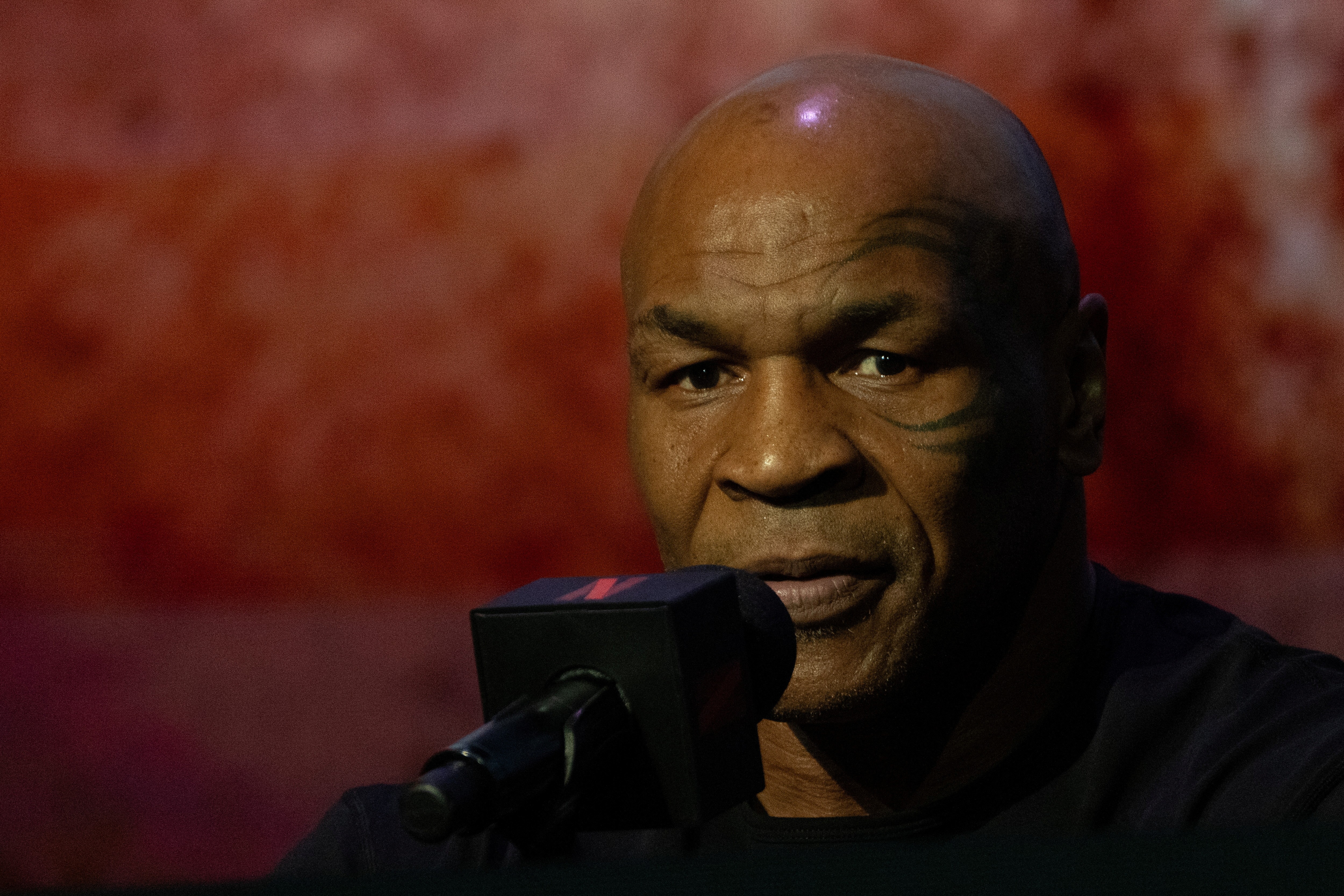 Mike Tyson descobre morte de Maguila e lamenta: “Sempre foi um ...