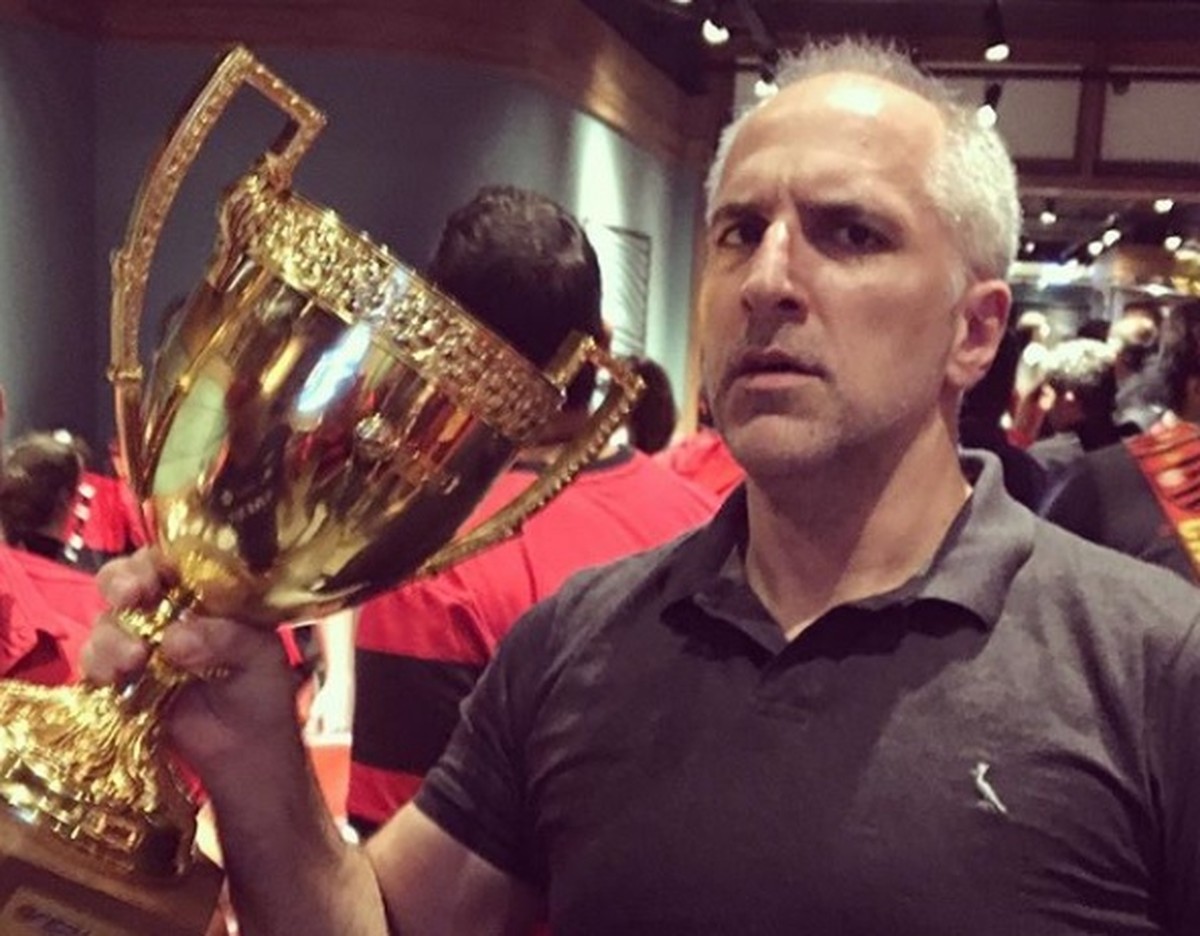 Antônio Tabet deixa a vice-presidência de comunicação do Flamengo