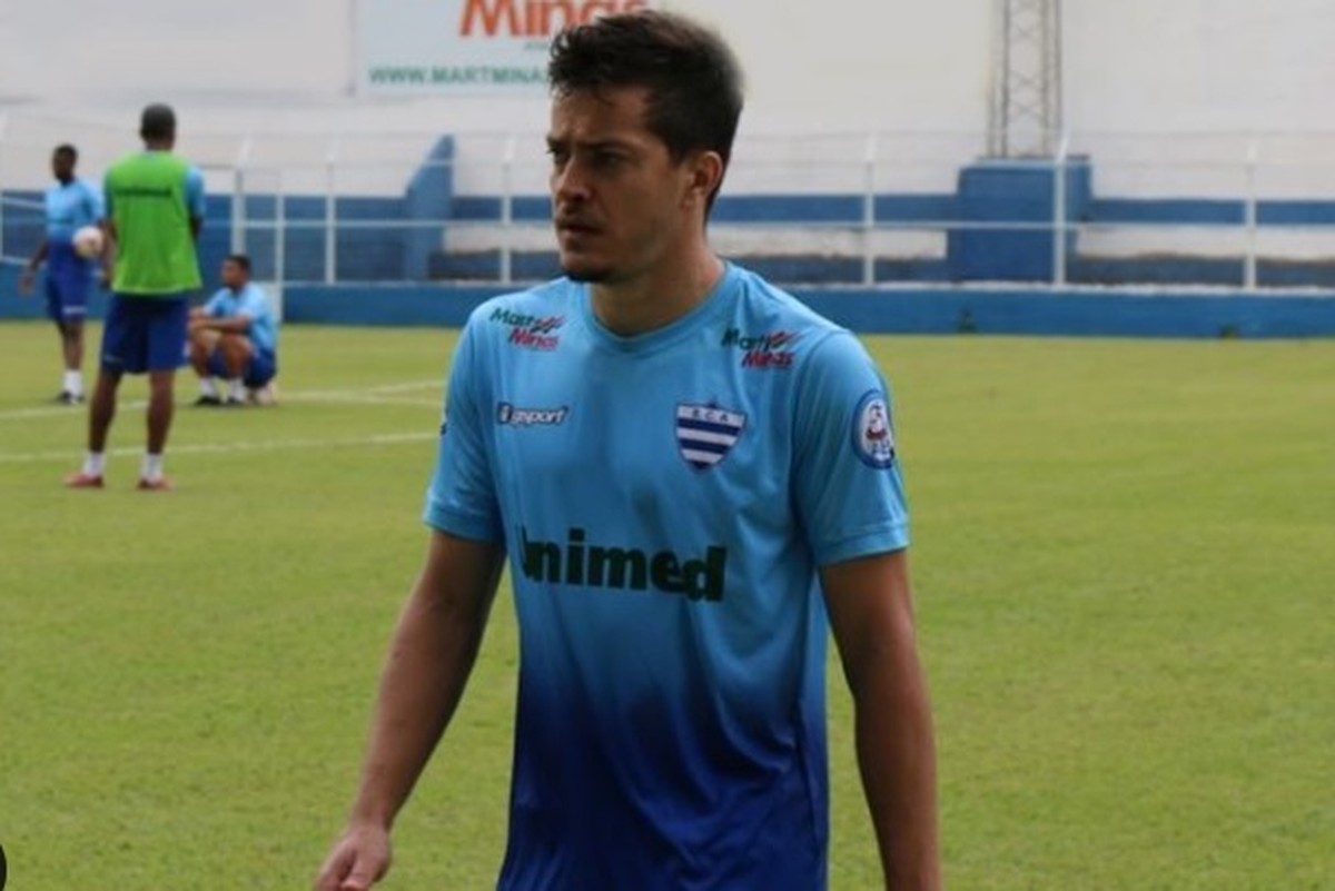 Aymorés renova com meia Stefano Moretti para o Módulo 2 do Mineiro ...