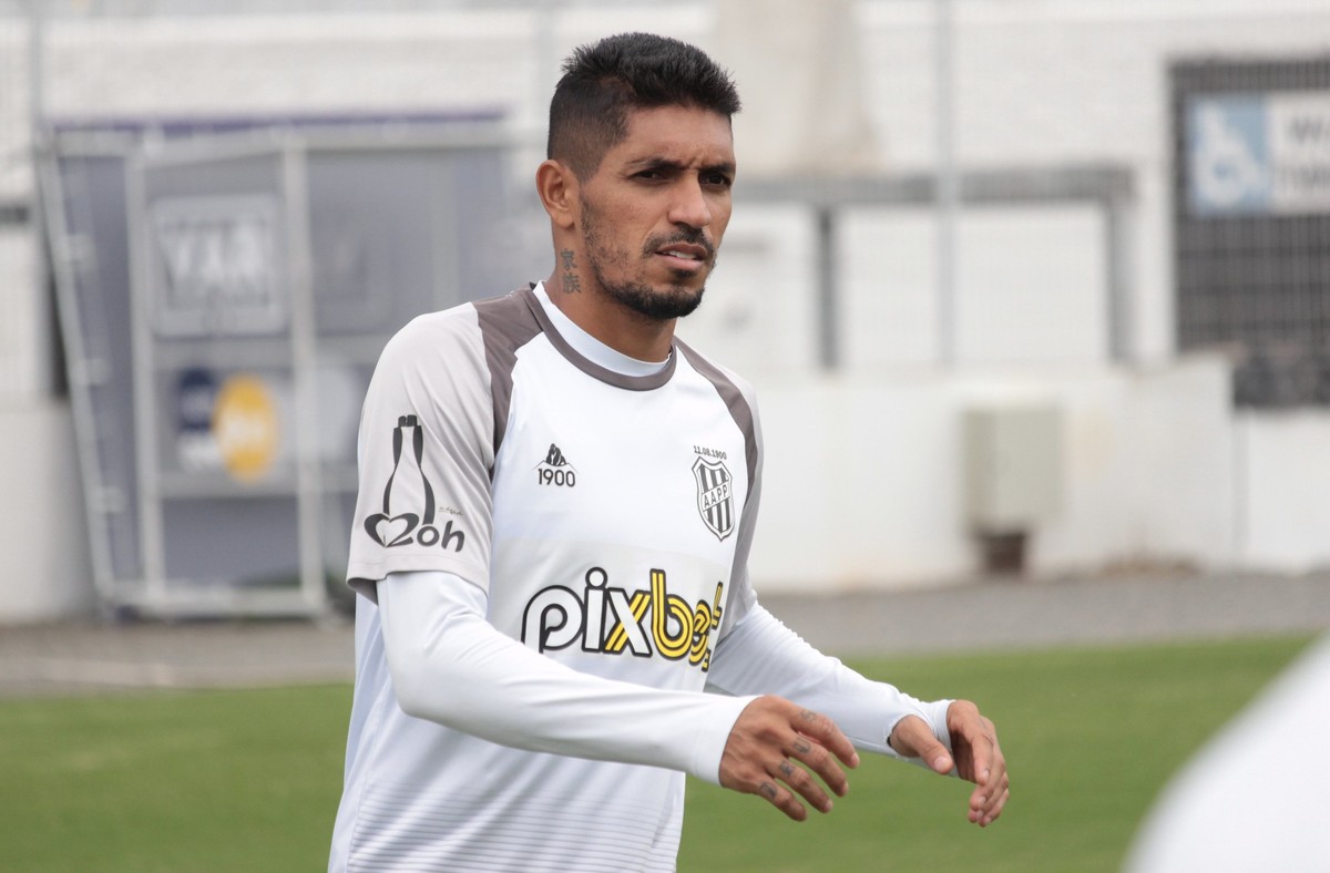 Pedro Júnior deixa a Ponte após ter sido titular no último jogo | ponte ...