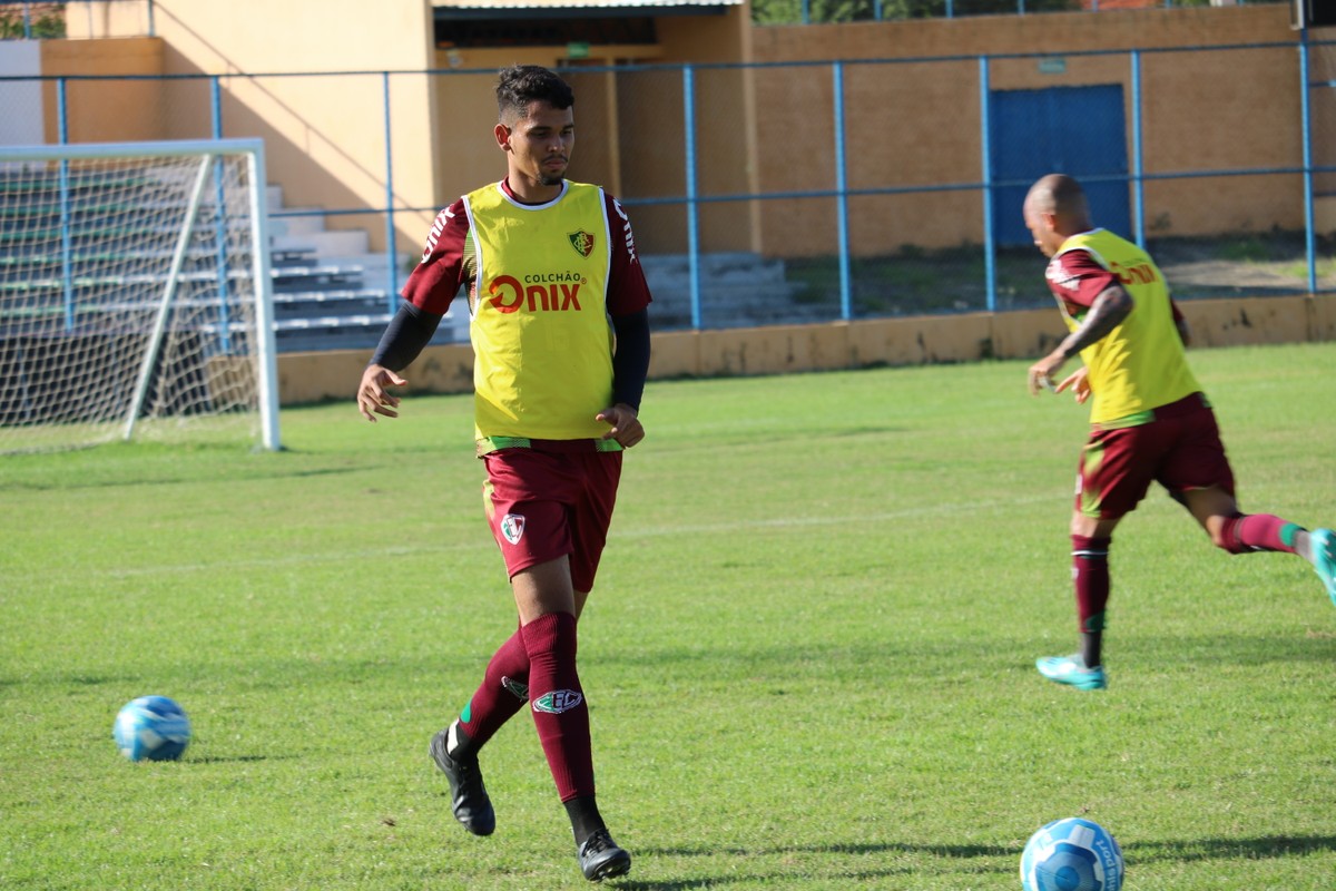 Fluminense-PI perde zaga titular para jogo contra Parnahyba, pela Série ...