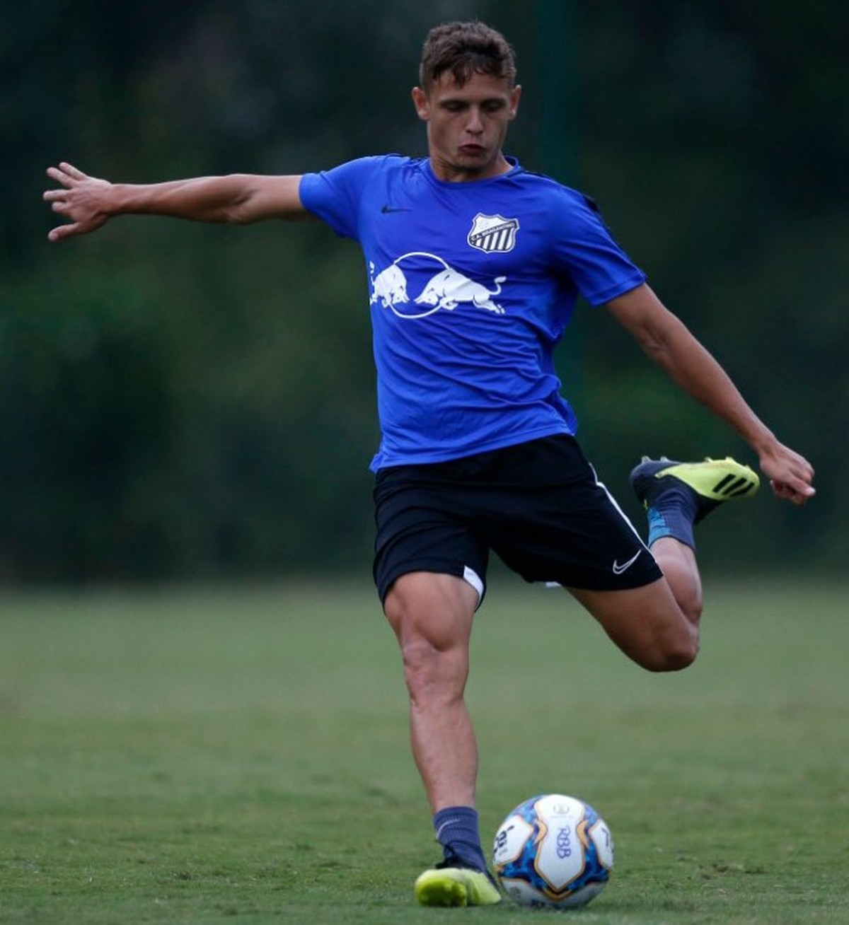 Atacante Rodrigo Angelotti é anunciado pelo Kashiwa Reysol | futebol | ge