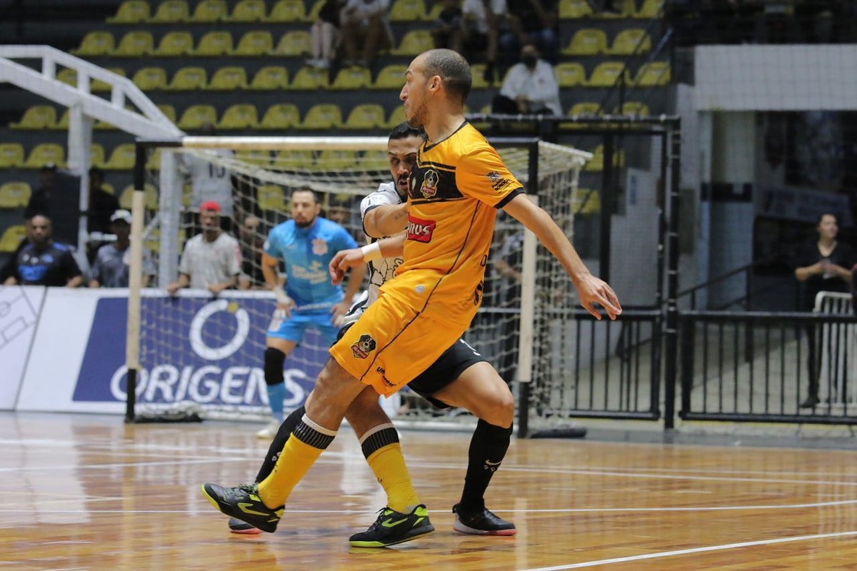 Corinthians segura empate com o Sorocaba e é campeão Paulista de futsal ...