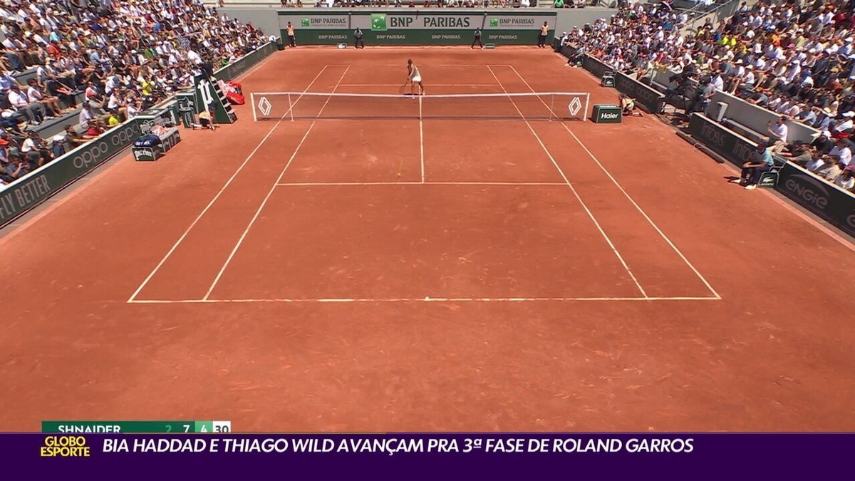 Luisa Stefani vence de virada nas duplas e vai às oitavas em Roland Garros | tênis | ge