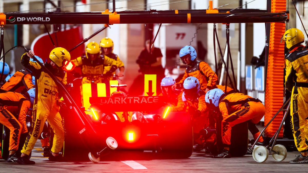 McLaren supera RBR e quebra recorde mundial de pit stop na F1 | fórmula ...