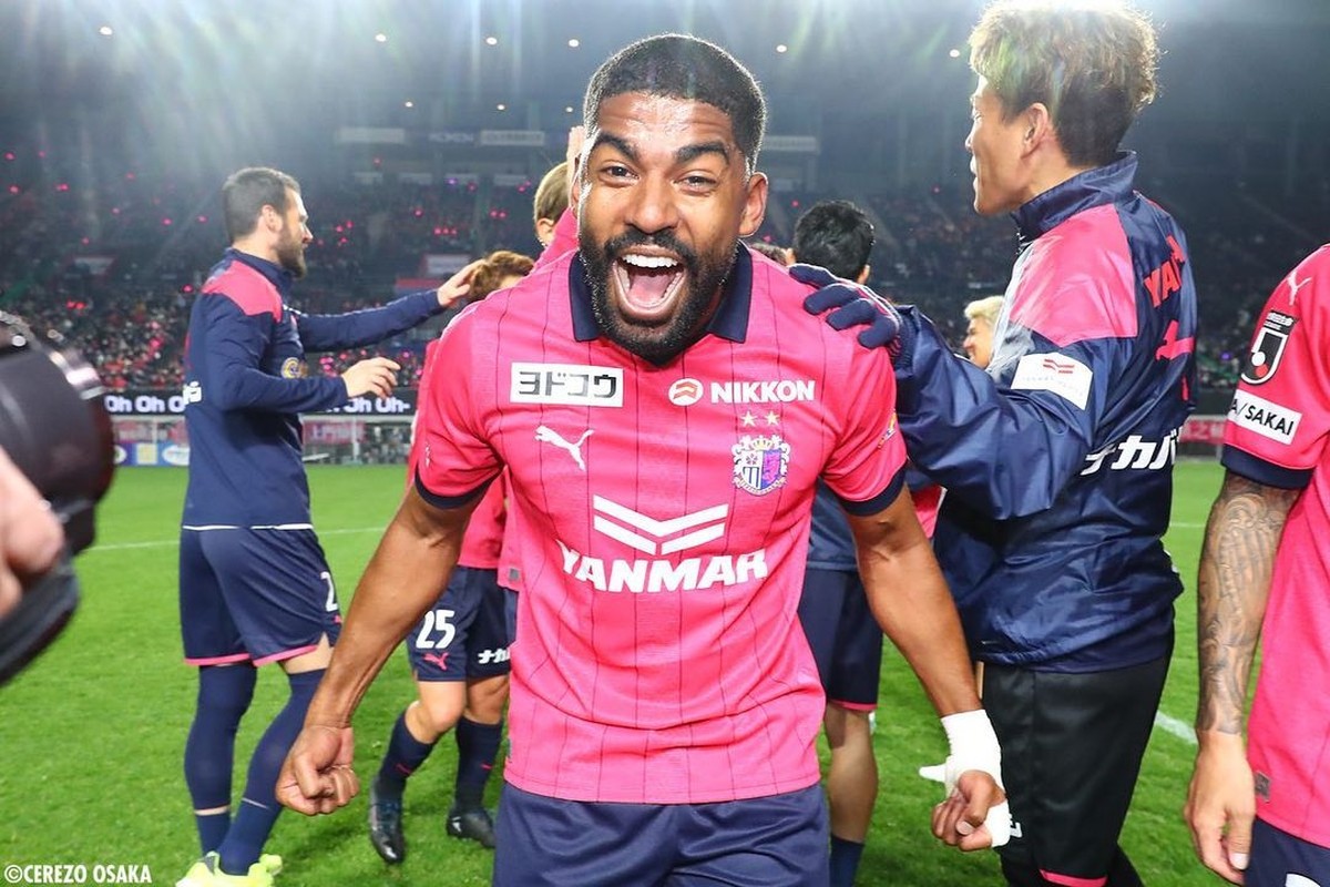 João Victor Capixaba troca o Cerezo Osaka pelo Shimizu S-Pulse ...
