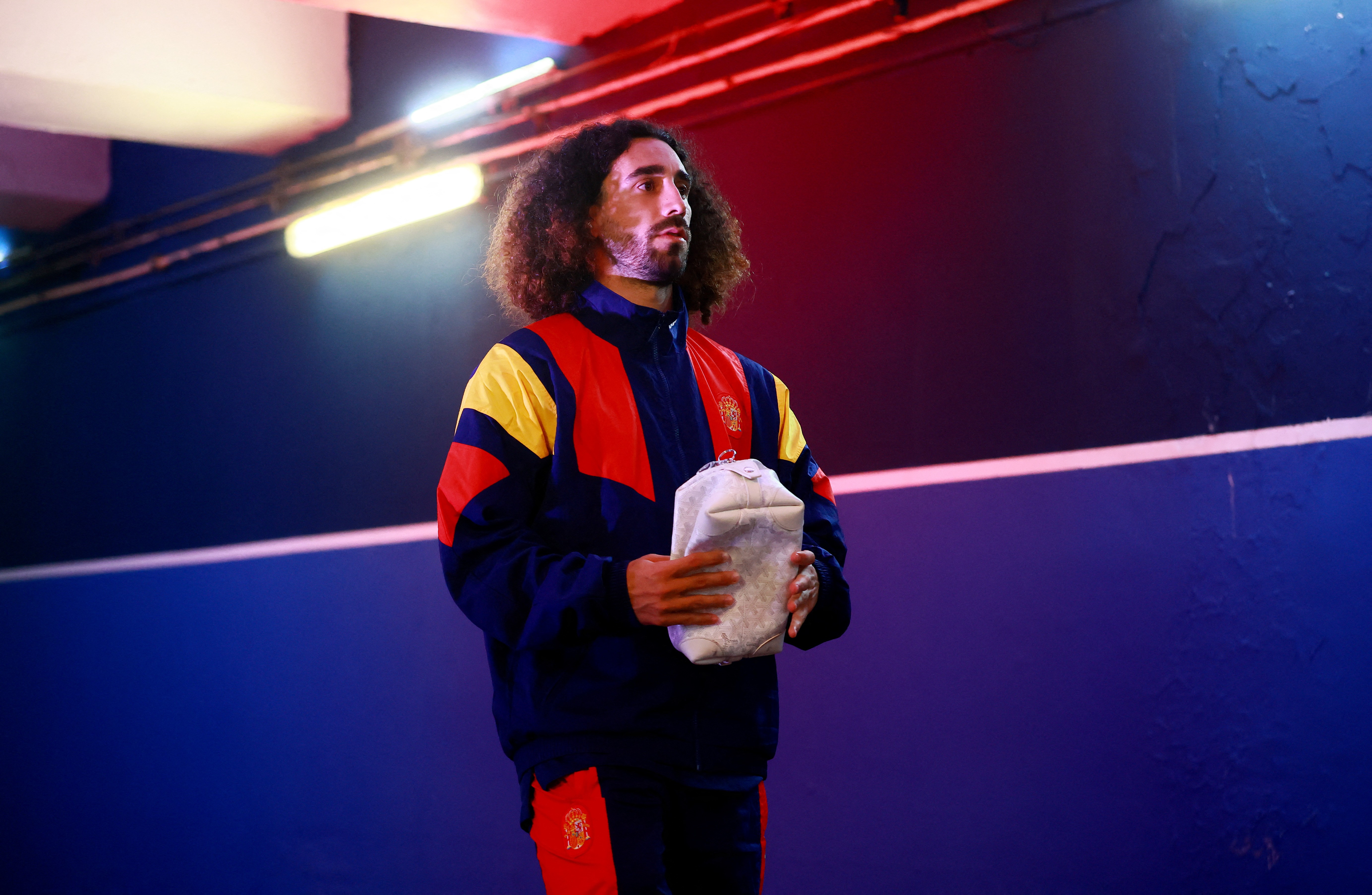 Real Madrid encaminha contratação de Cucurella | Ge